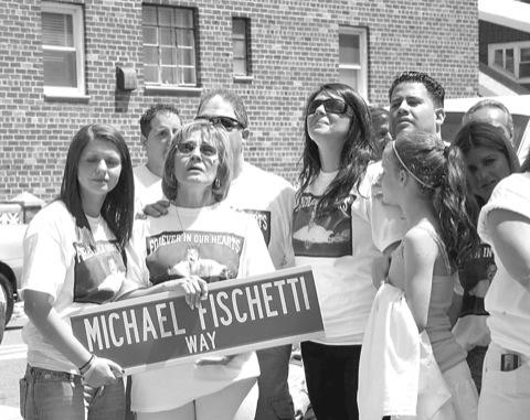 ‘Michael Fischetti Way’ debuts • Brooklyn Paper