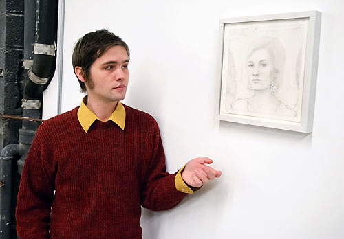 Art of the steal! Thief swipes a Ridley Howard drawing off gallery wall ...