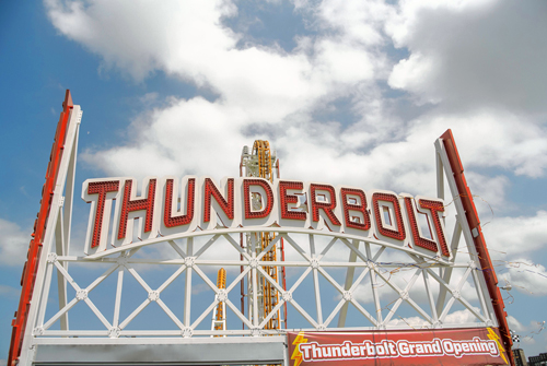 VIDEO: First ride on the Thunderbolt! • Brooklyn Paper