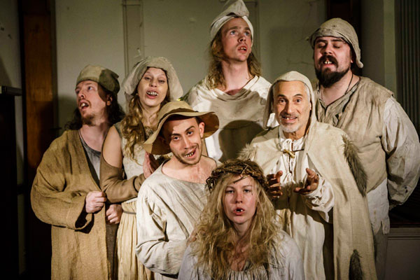 Flip service: ‘Fool’s Mass’ a comedic take on Catholic liturgy ...