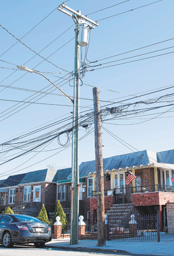 Exit pole! • Brooklyn Paper