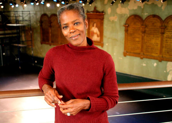 Class act: Teacher stars in one-woman show about public schools ...