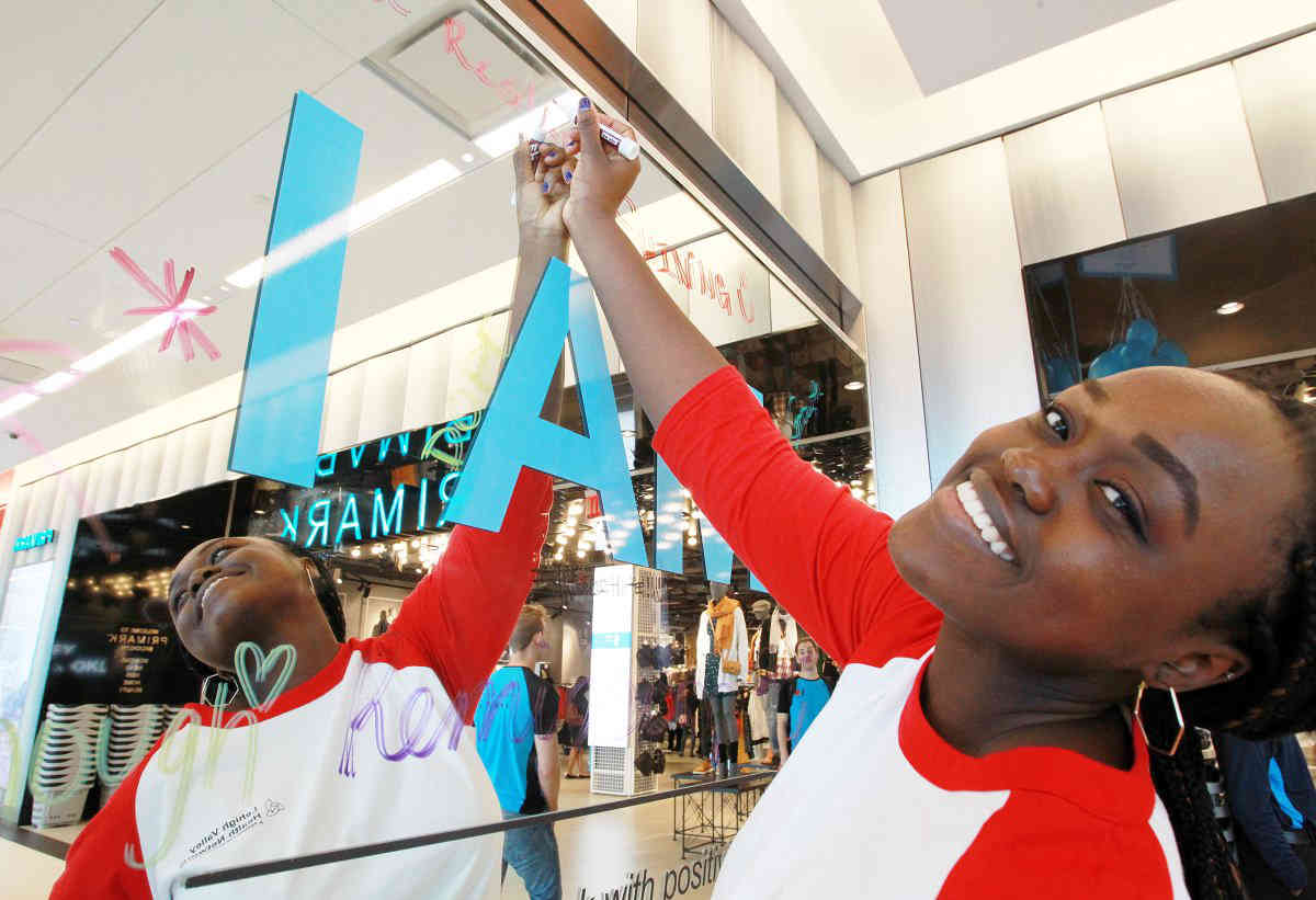 Primark celebrates Fashion Week at Kings Plaza store • Brooklyn Paper