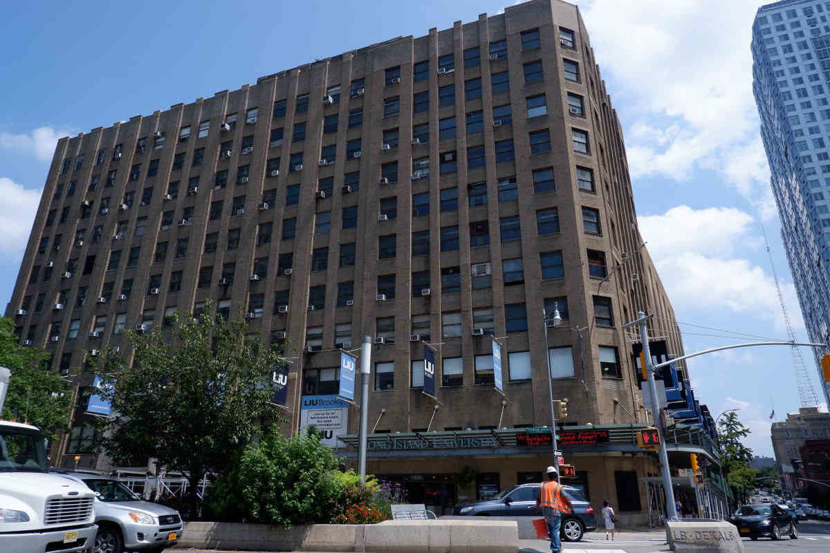 Long Island University closes Downtown Brooklyn campus due to ...