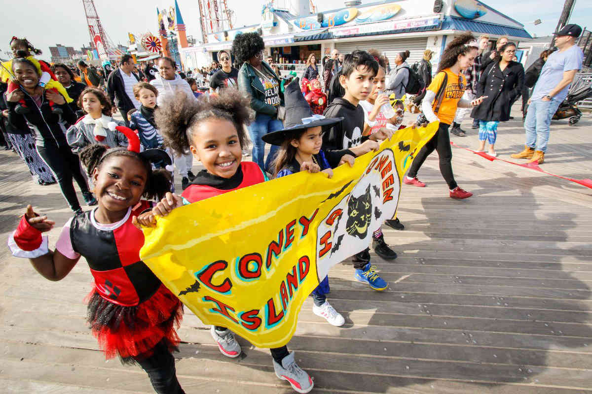 10th annual kids Halloween parade marches through Coney Island ...