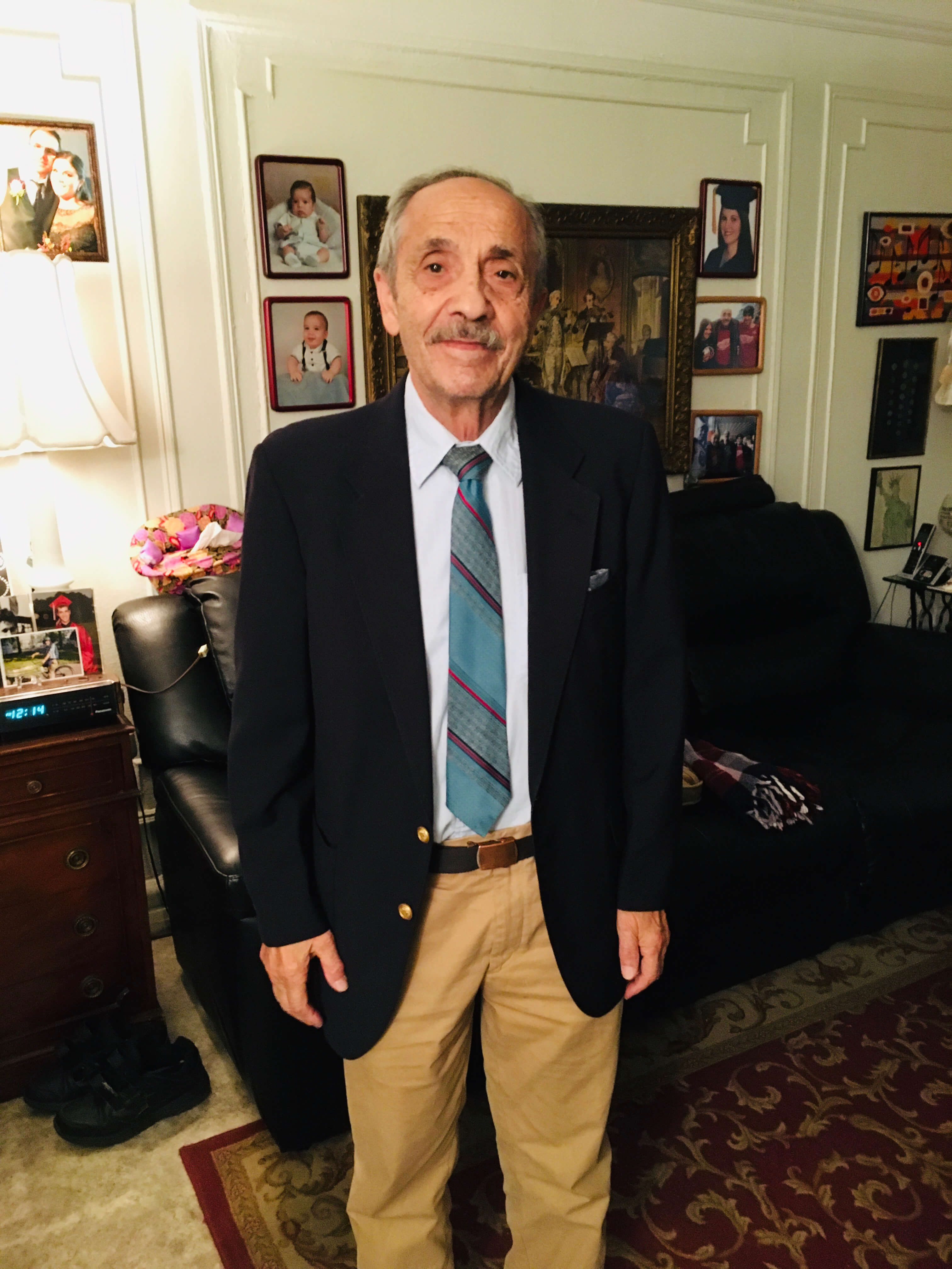 Songs of resistance: Holocaust survivor writes opera about Warsaw ...