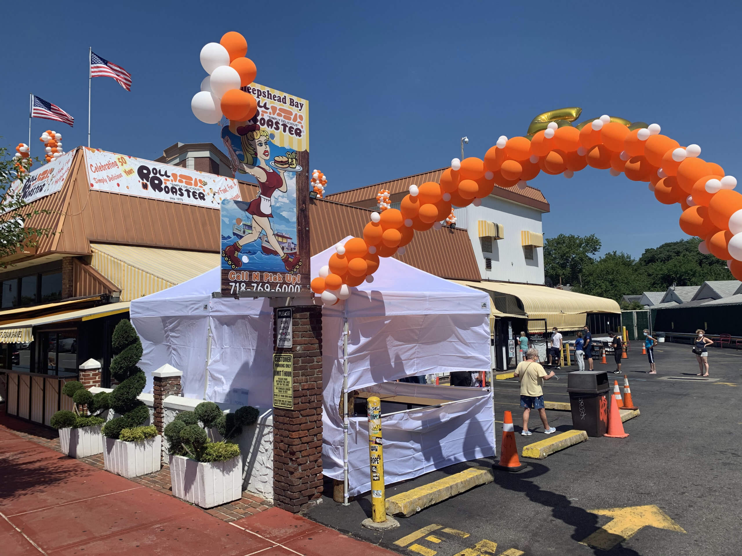 Roll N Roaster celebrates 50 years in Sheepshead Bay • Brooklyn Paper