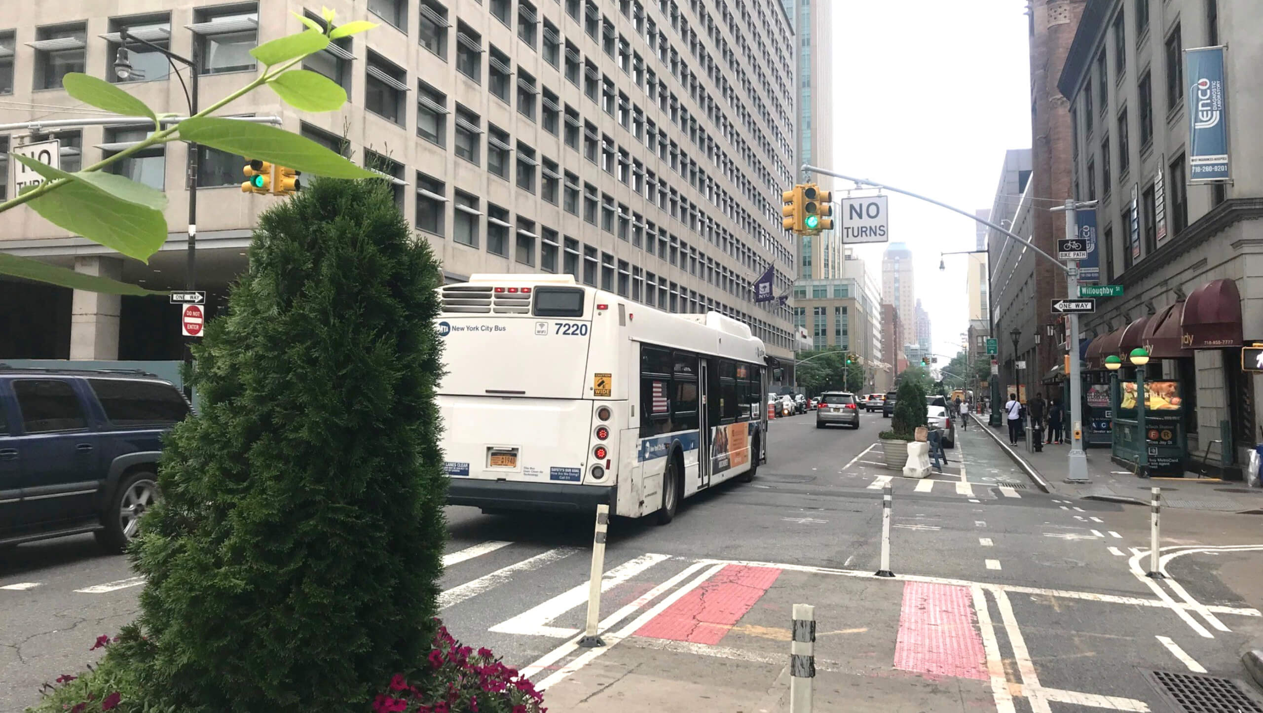 City unveils more details for planned Jay Street busway • Brooklyn Paper