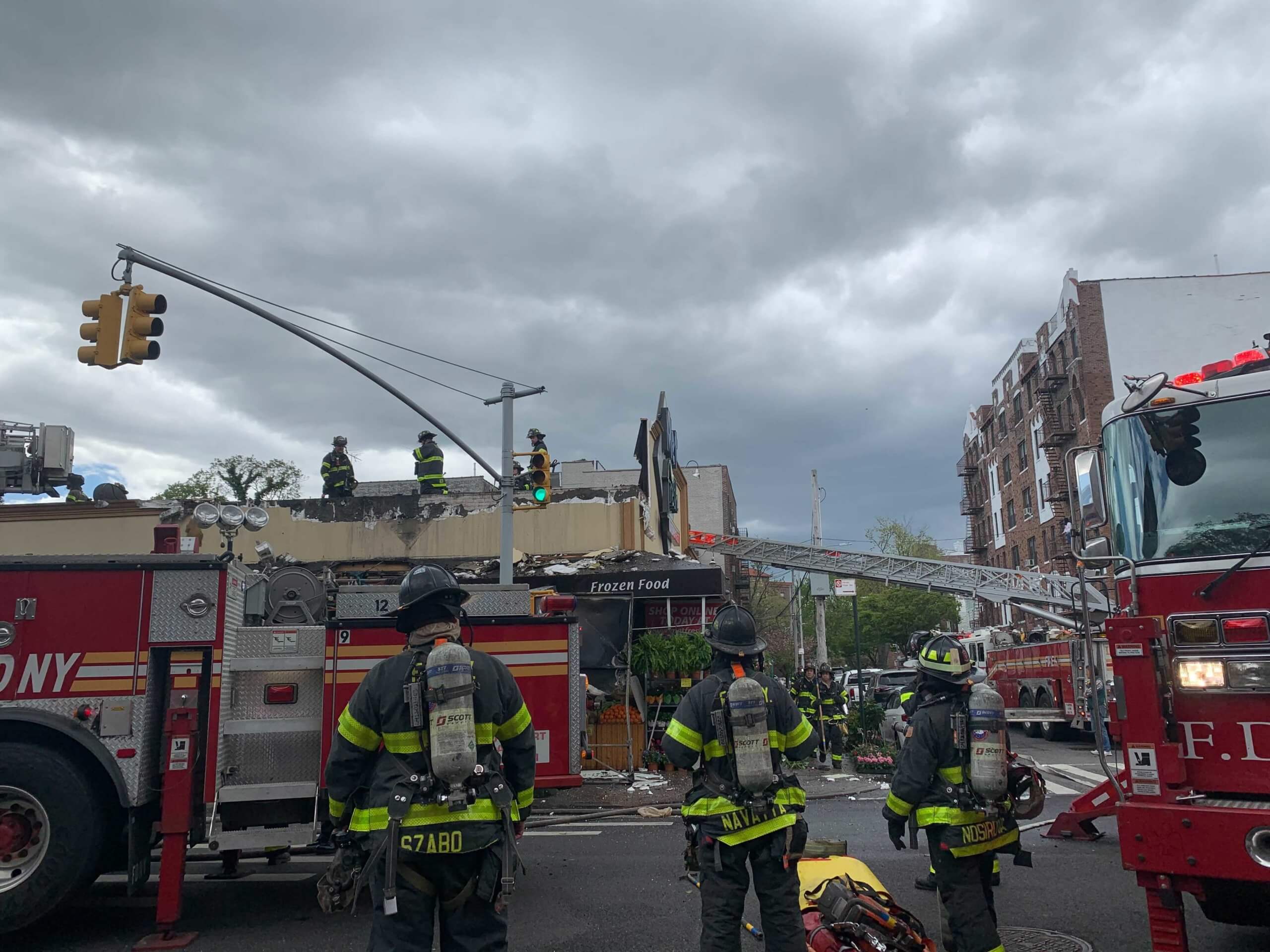 Firefighters battle blaze at Bay Ridge supermarket • Brooklyn Paper