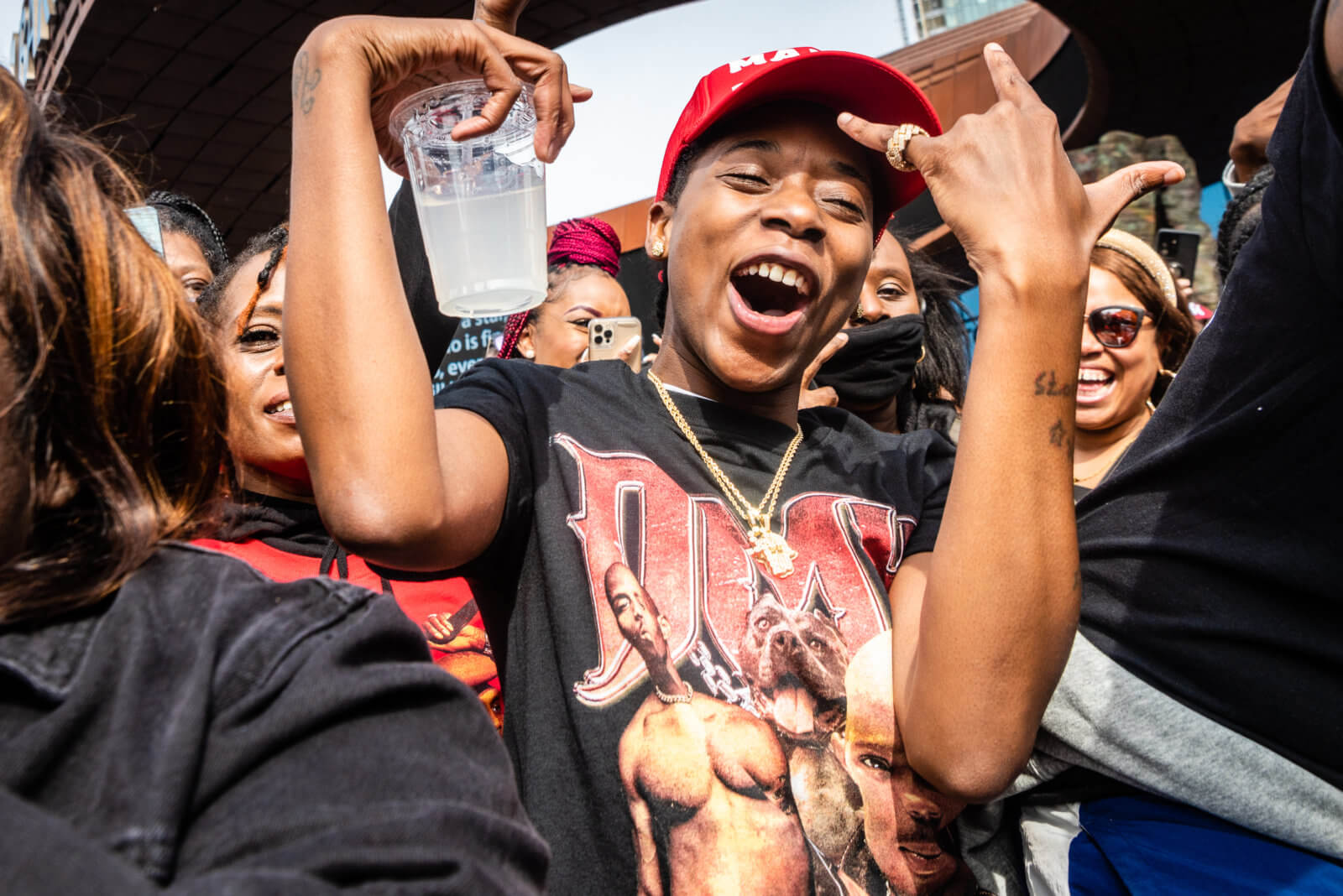 Thousands celebrate life of late rapper DMX