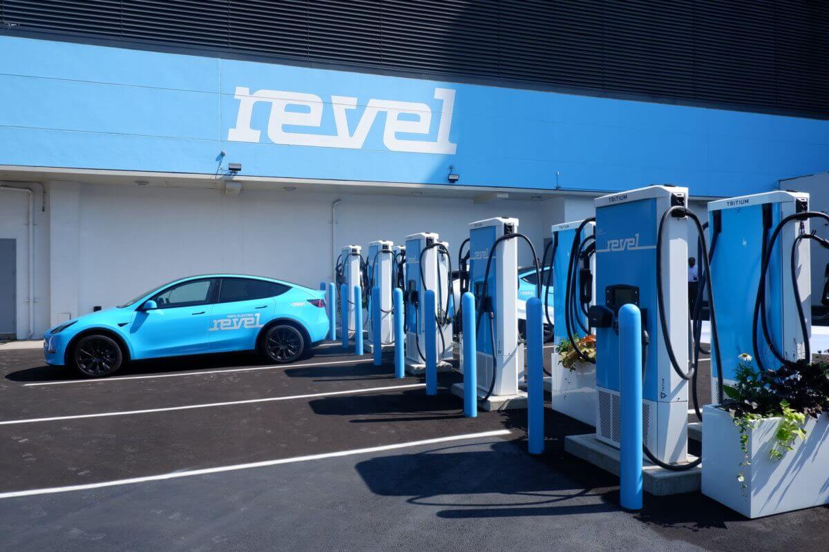 Revel vows to launch Tesla e-cab service this summer • Brooklyn Paper