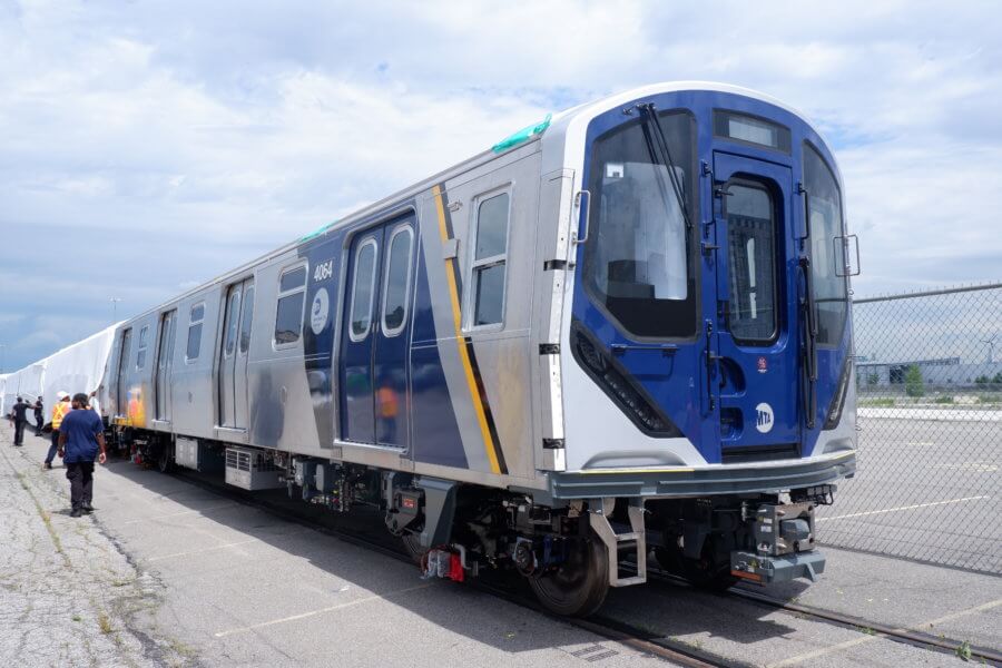 MTA moves forward with new R211 train cars after yearlong delay ...