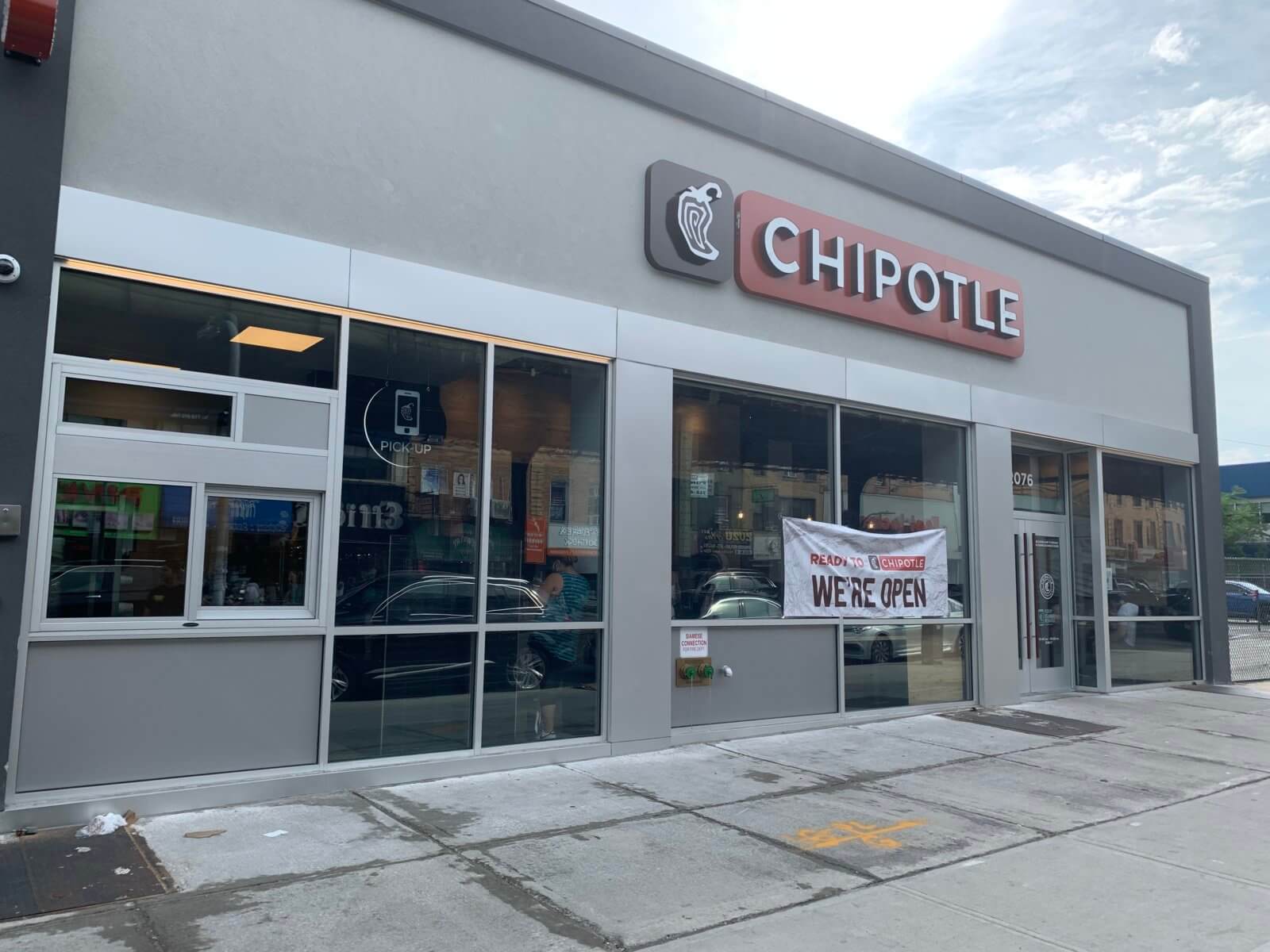 Bensonhurst Chipotle opens with city’s first walk-up window • Brooklyn ...