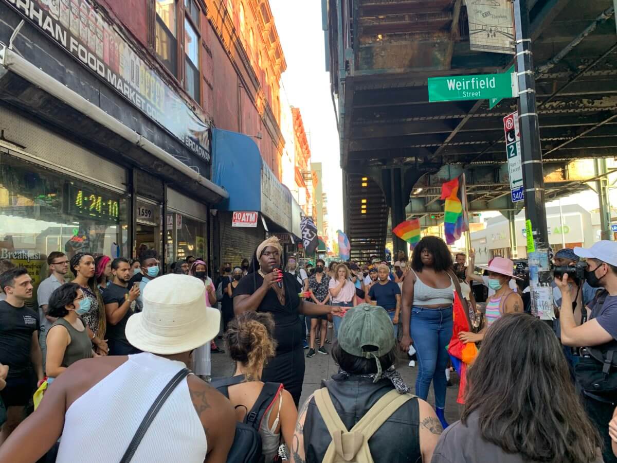 Bushwick rallies against hate after anti-gay attack • Brooklyn Paper