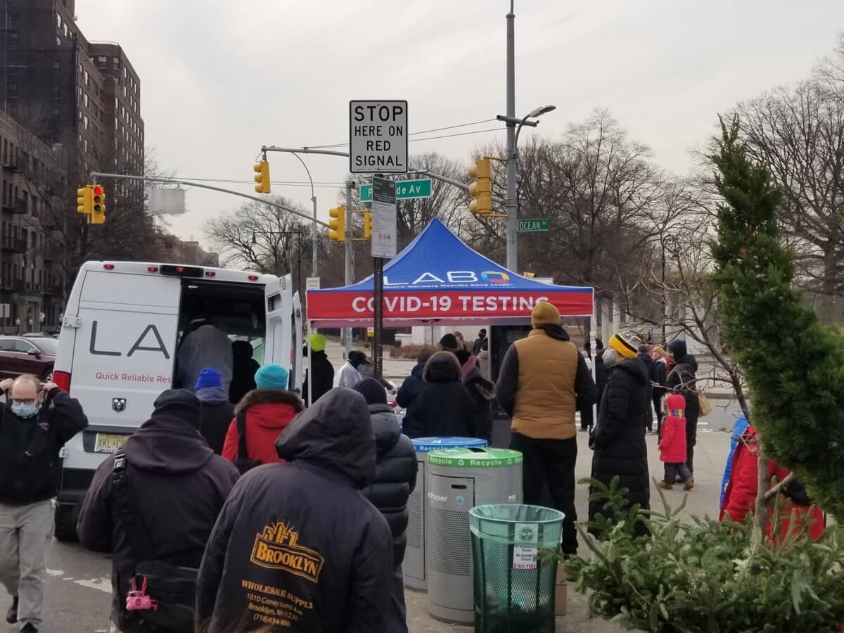 LabQ testing draws praise for wait time, scrutiny for turnaround ...