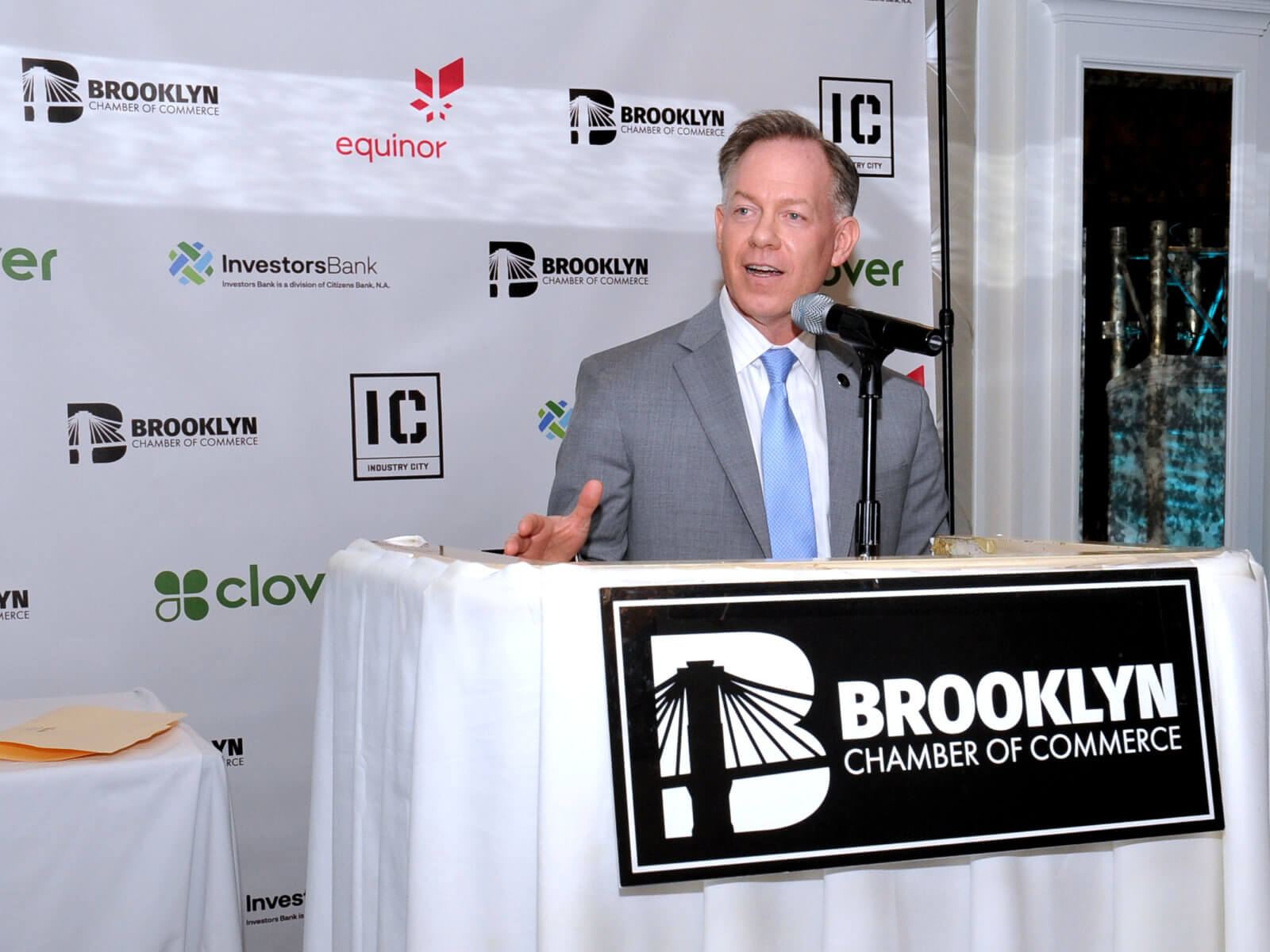 Brooklyn Chamber of Commerce celebrates the borough and the holidays at ...