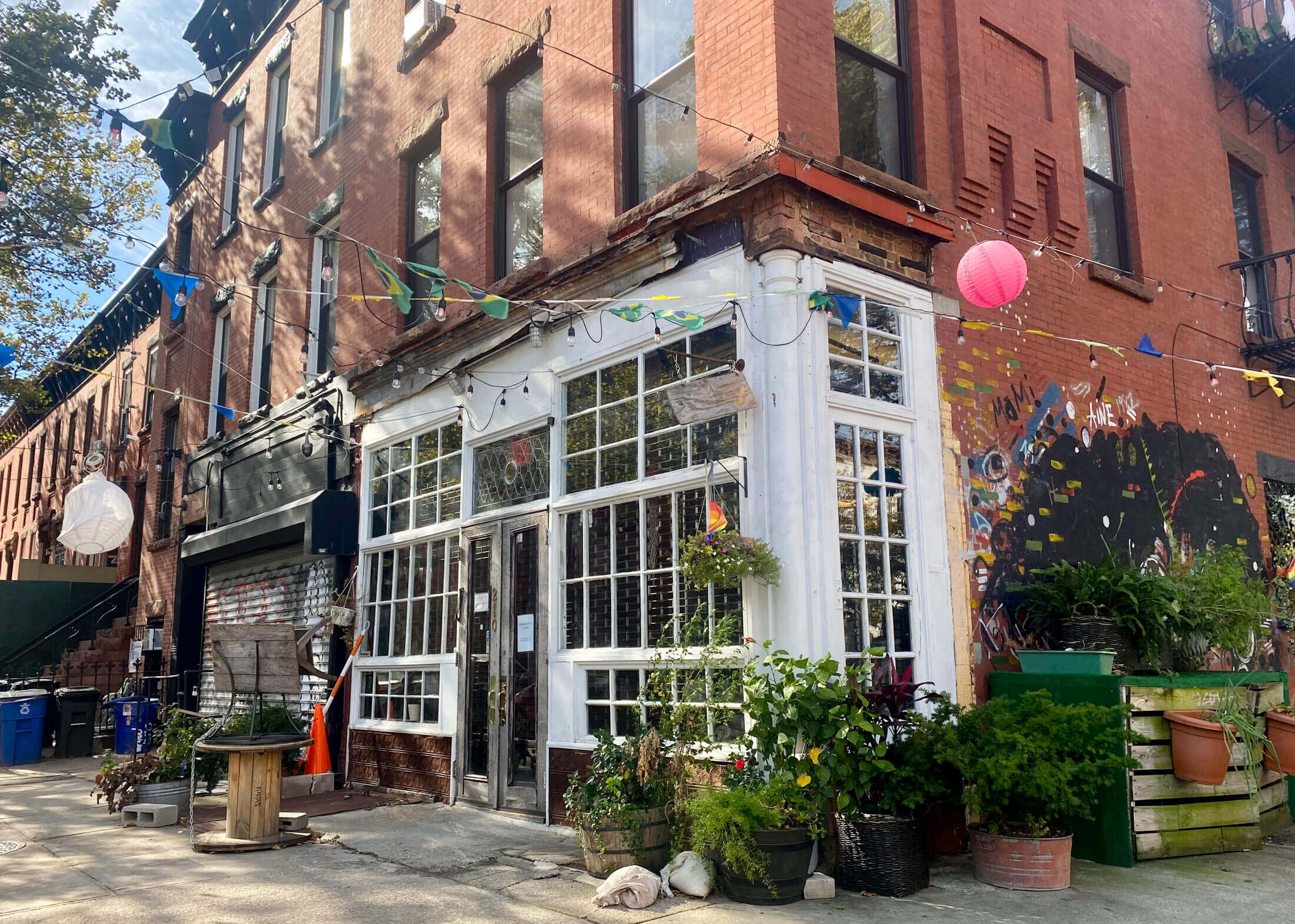 Owner of Bed-Stuy cafe departs on ‘vacation’ before eviction, leaving staff unpaid: workers ...