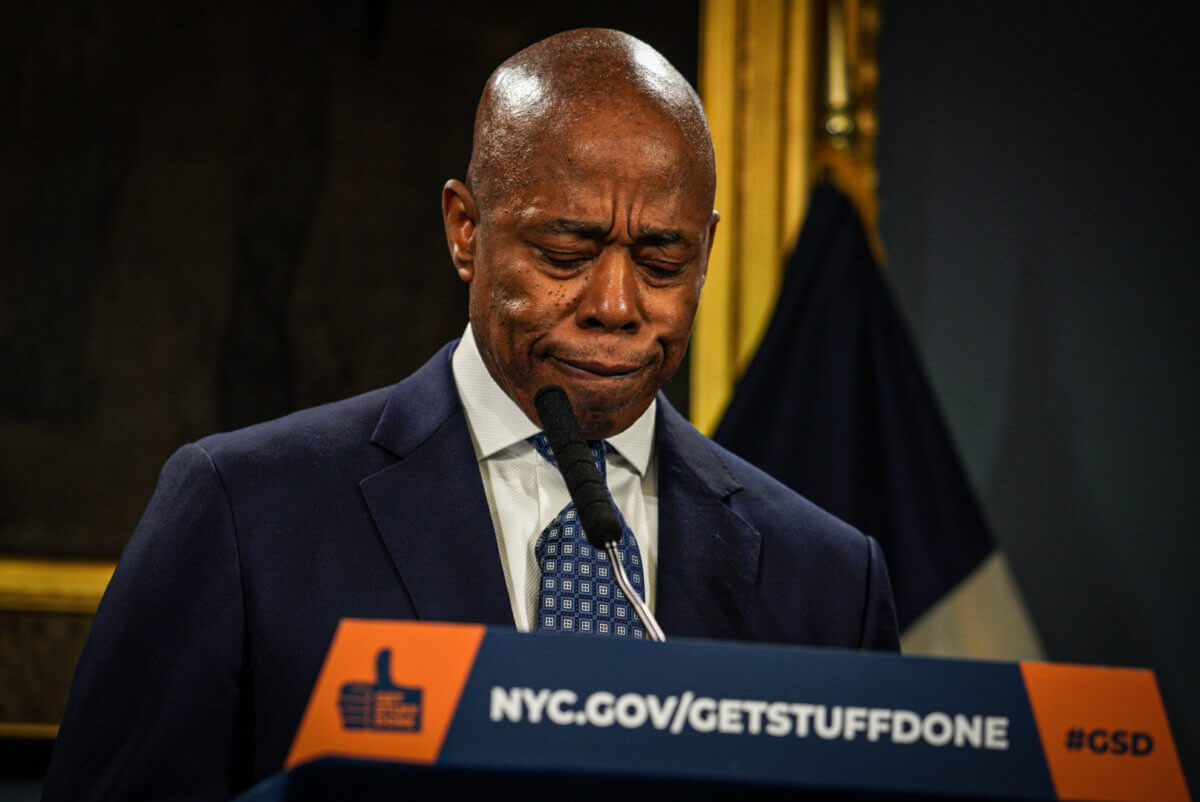 New Yorkers battle floods and the subway in new play ‘Life on the Third ...