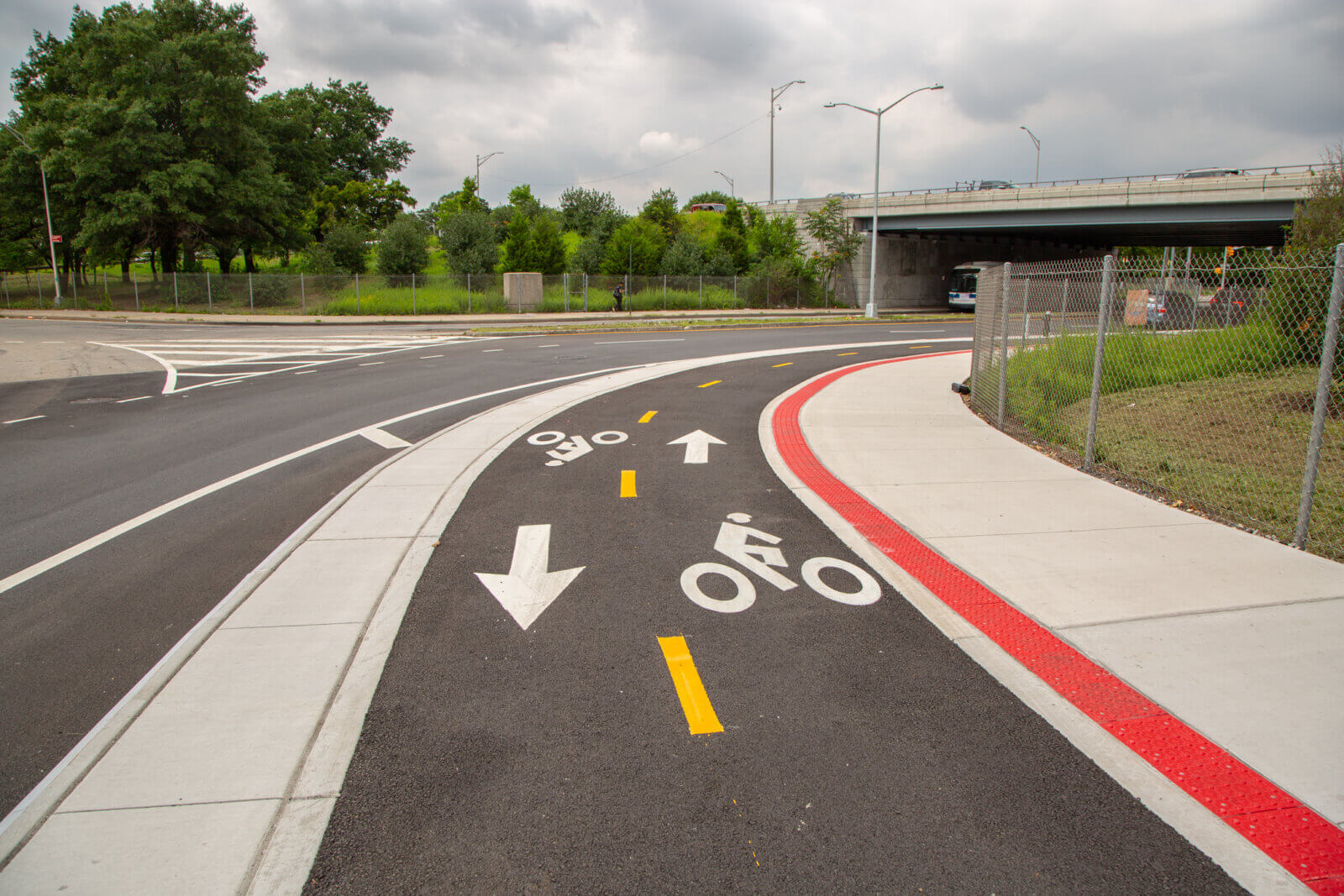 New and improved Canarsie bike lane includes ‘tremendous safety upgrade ...