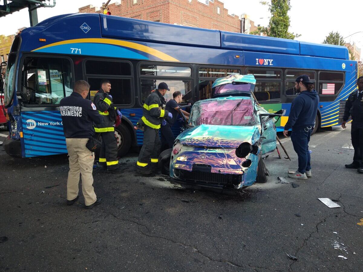 Suspect arrested after allegedly fleeing cops, causing collision ...