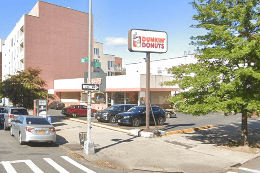 Running on Dunkin’: Cops seek would-be robber who held up Gravesend ...