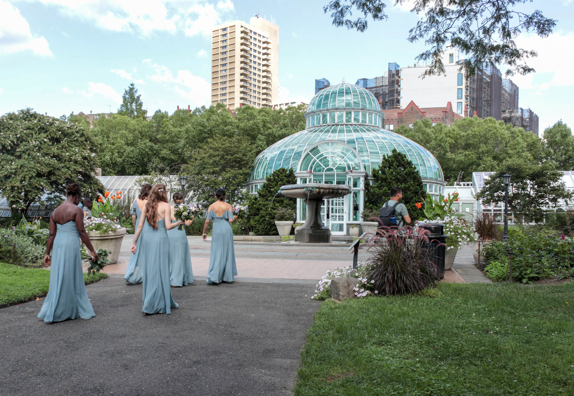 Sunset standoff: Brooklynites push to shield Brooklyn Botanic Garden ...