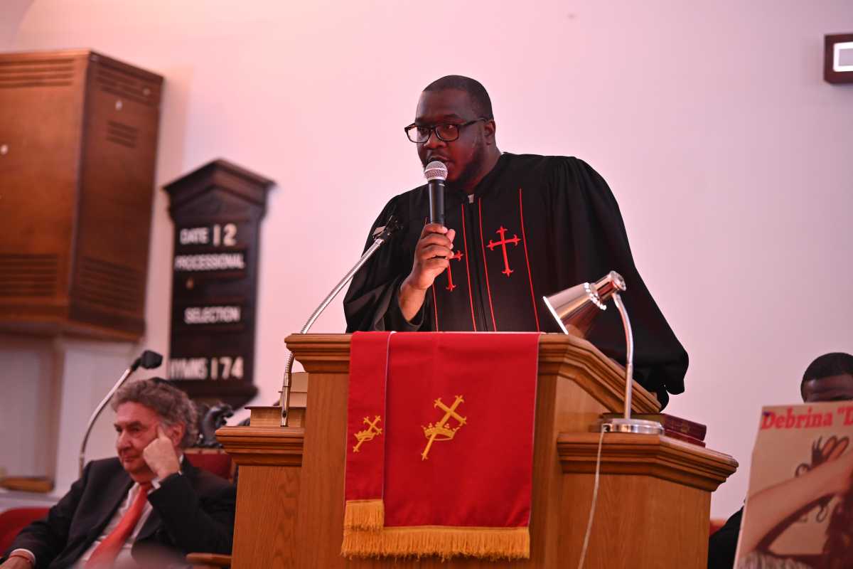 Subway victim remembered at Brooklyn memorial as advocates push for ...