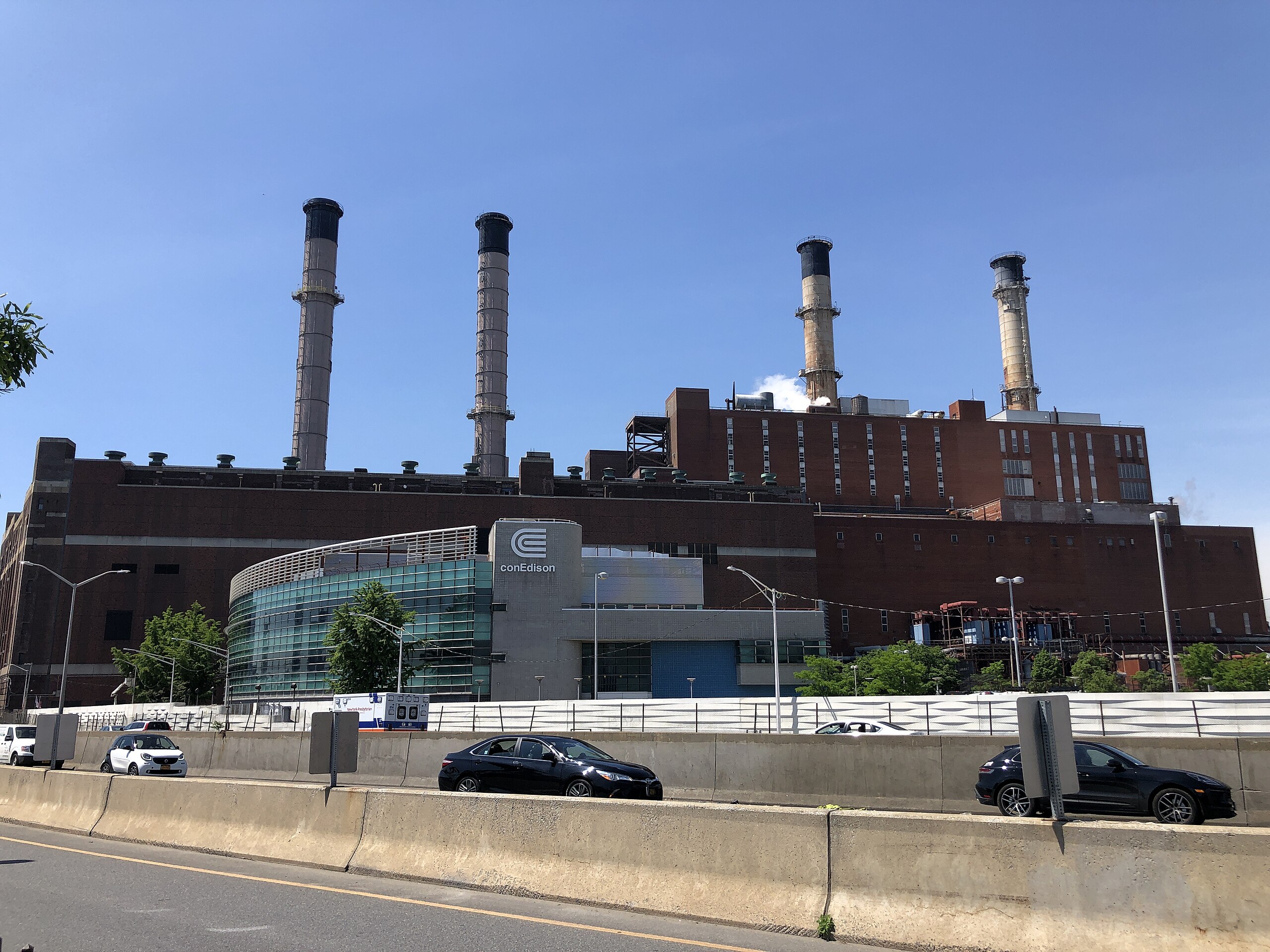 Op-Ed | New Yorkers Can’t Afford Another ConEd Rate Hike • Brooklyn Paper